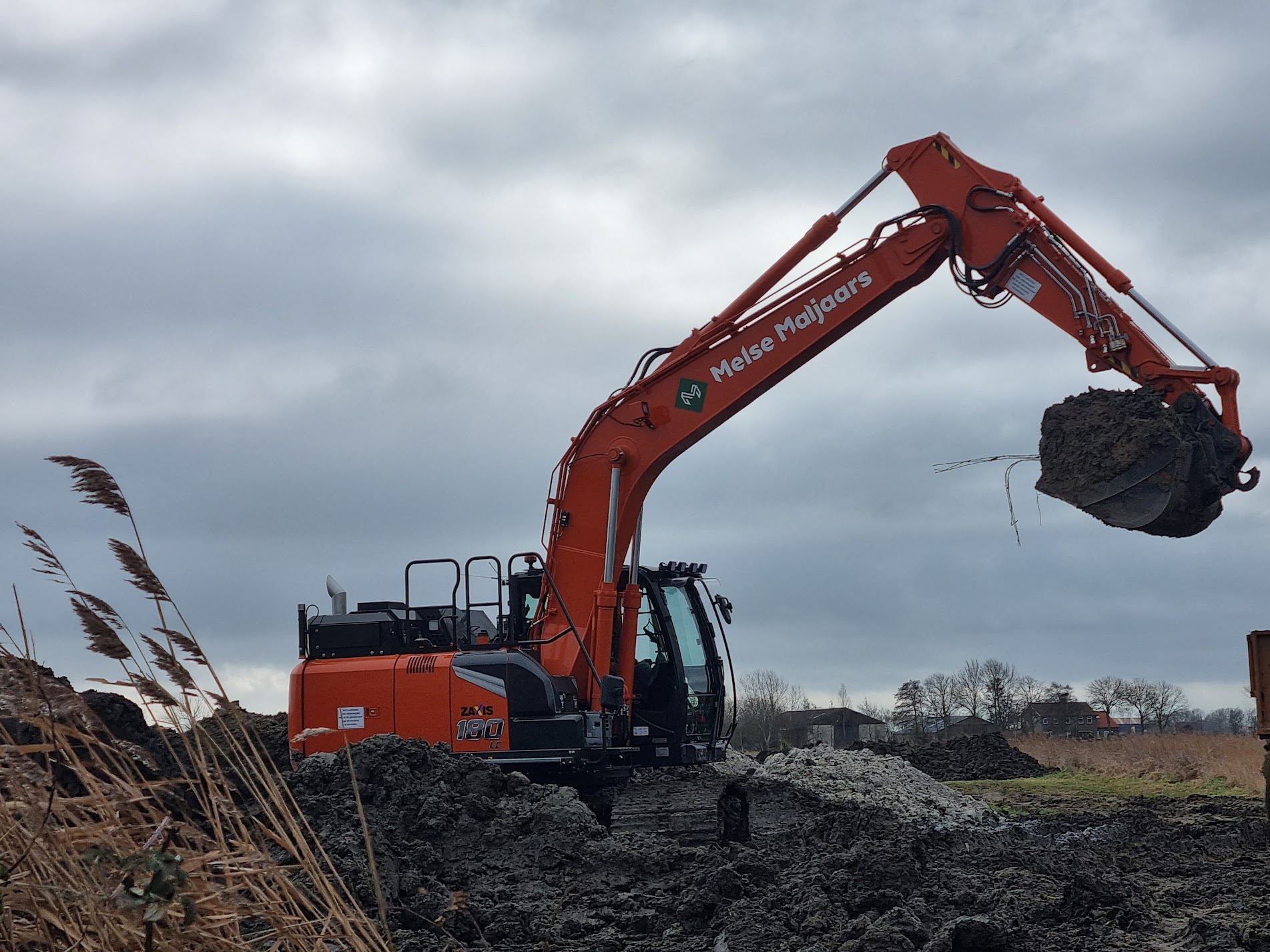 Hitachi ZX180-7 - Melse Maljaars